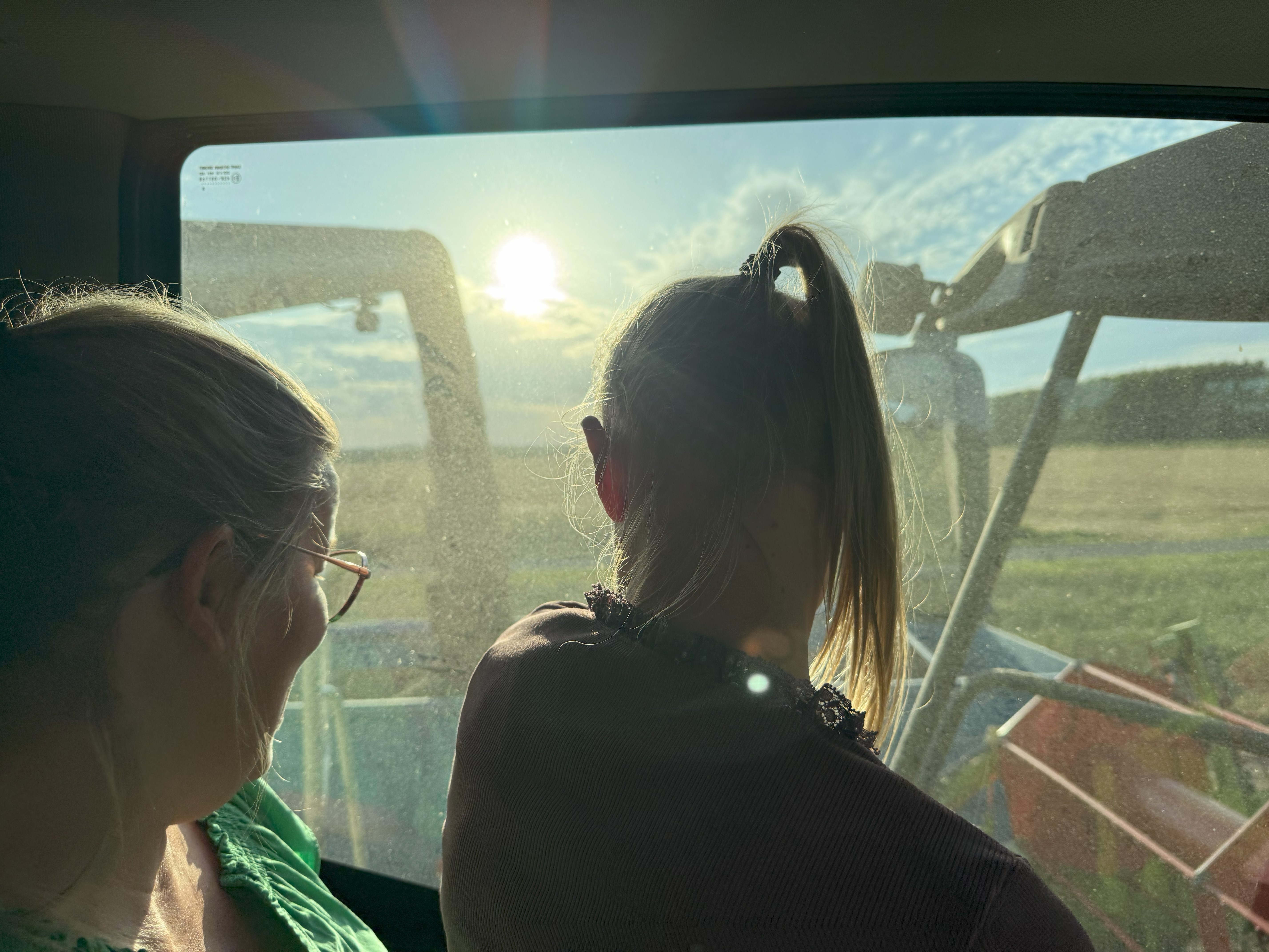 Sidste tankfuld i rapsen satte punktum for høsten på Abildholt ...