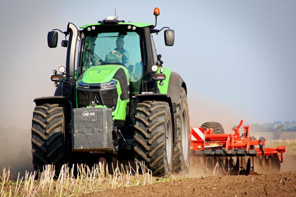 Om tre år kan Deutz-Fahr stå klar med ny stortraktor - LandbrugsAvisen